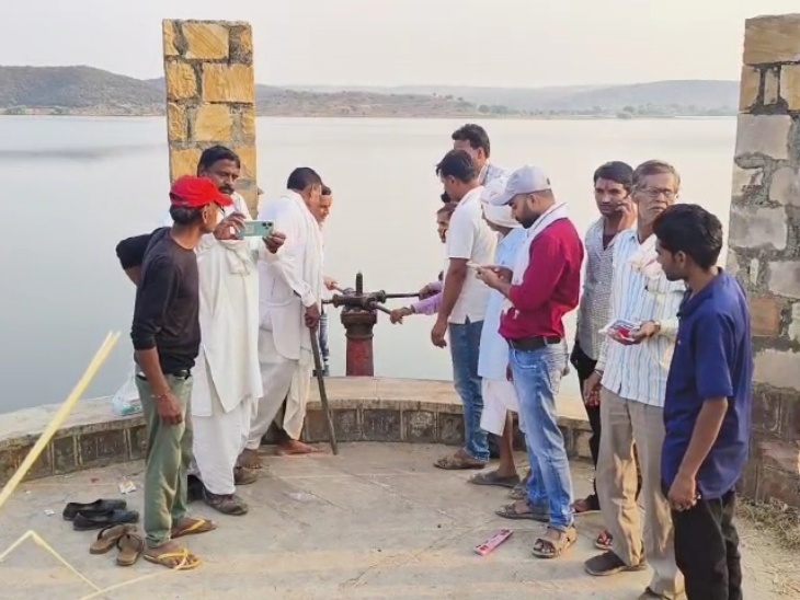 Water released from Kalisil Dam into canals for irrigation Rabi crop ...