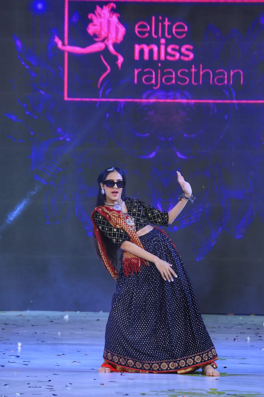 Rajasthani models' style and rampwalk won hearts | पीहू चौधरी ने जीता ...