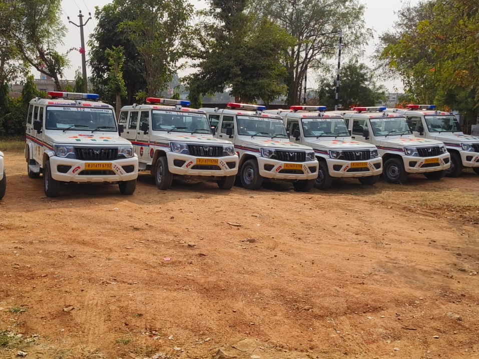 Now dial 112 for any emergency | अब किसी भी इमरजेंसी के लिए डायल करें ...