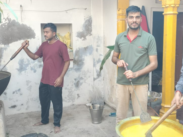 Annakoot celebrated in the temples of Ganeshwar Tirtha Dham | गणेश्वर ...