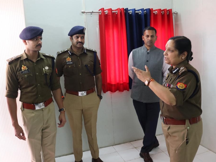Inauguration of 3 police posts in Greater Noida