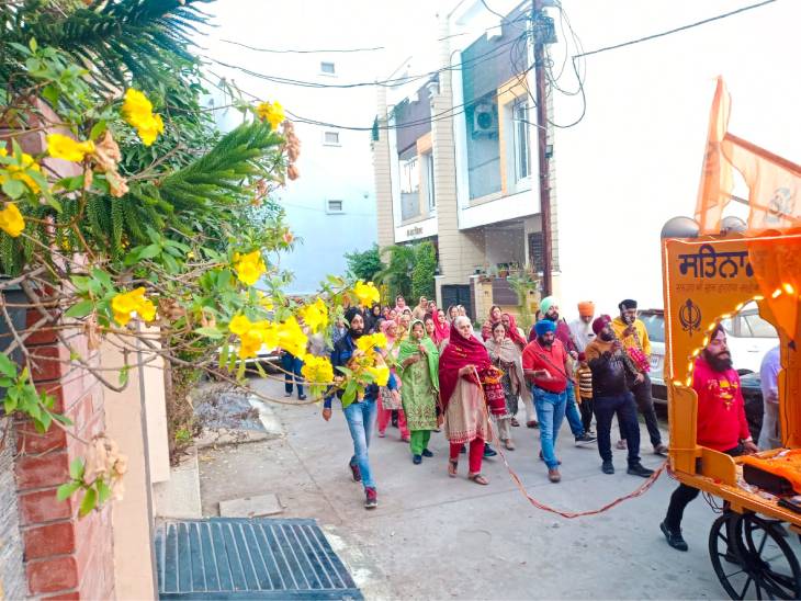 Morning processions started on the occasion of Prakash Parv of ...