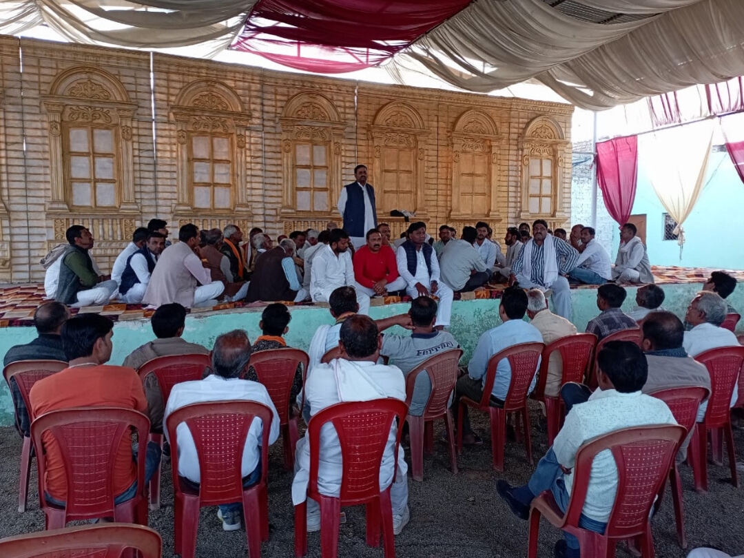 Keshav Desai spoke in the review meeting of Congress | कांग्रेस की ...