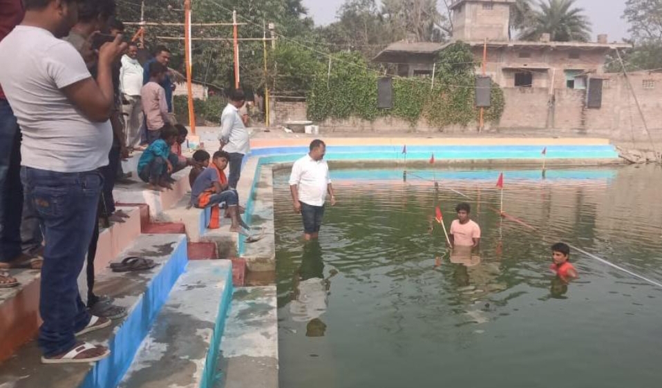 Jamuniya Chhath Pokhar Ghat of Parora village in Chhaurahi is a symbol ...