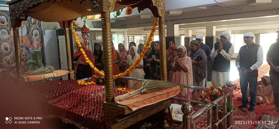 Kalash established in Sindhi Colony Gurudwara, Path Sahib started ...