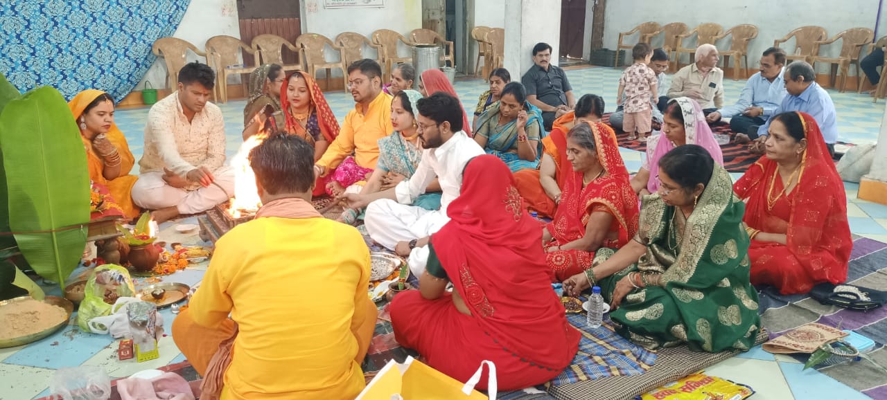 Tamrakar community worshiped Lord Sahastrabahu for happiness and ...