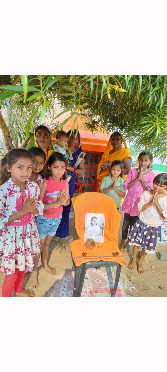 Children celebrated the birth anniversary of great poet Kalidas in ...