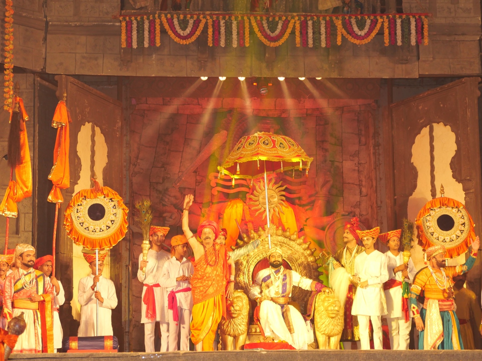 Description of the character of the great hero through the knowing king ...