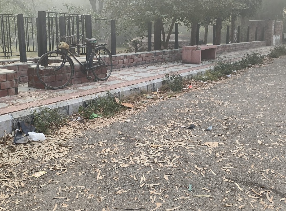 Due to lack of maintenance, 40 grills of Khuh Park were stolen. There ...