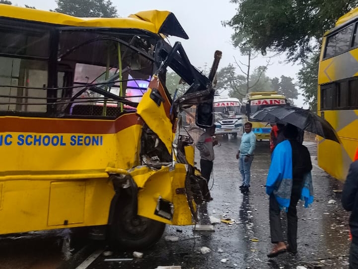 Collision between passenger bus and school bus on Barghat Road | बरघाट ...