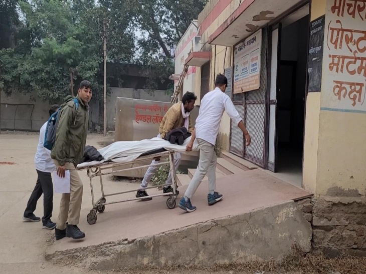 Dead body found near MIA silk factory | MIA रेशम फैक्ट्री के पास शव मिला: जींस-टीशर्ट पहने हुए ...