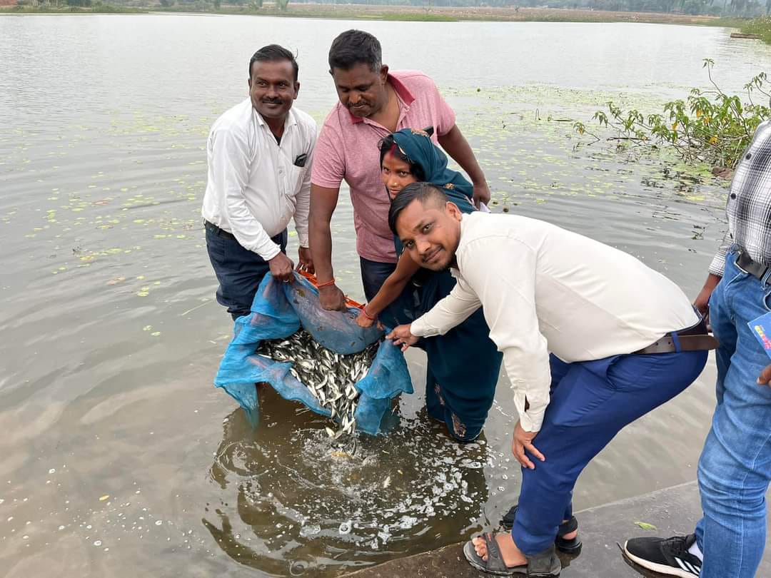 Vishnugadh: Fish seed put in Uragi reservoir