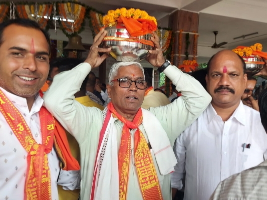 Ashta reached 'Akshat Kalash' from Ayodhya Ram temple | अयोध्या राम ...