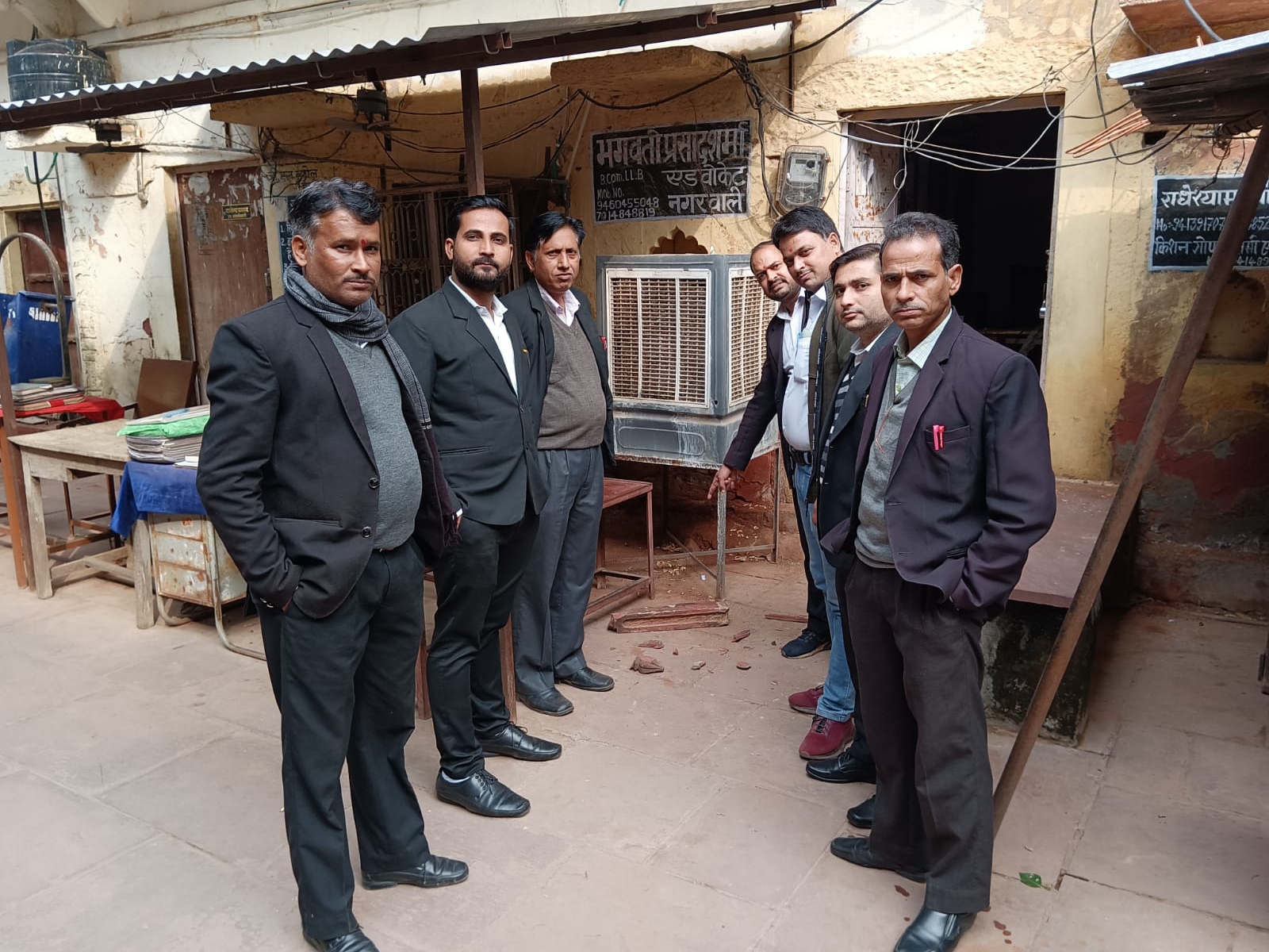 The balcony of SDM residence collapsed in Bari Court complex | बाड़ी ...