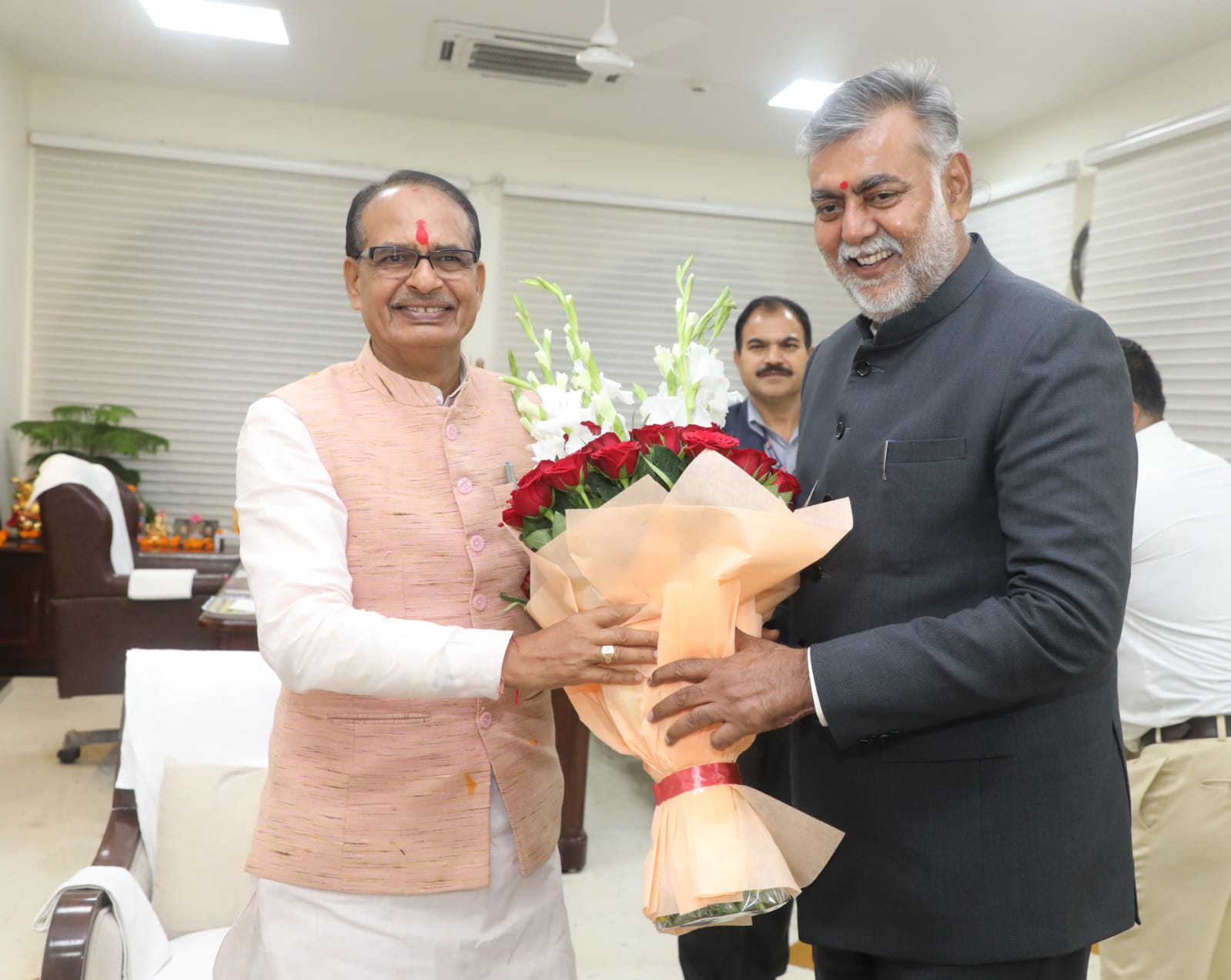 MP Ka CM Koun | Madhya Pradesh BJP CM Face Meeting Update; Shivraj ...