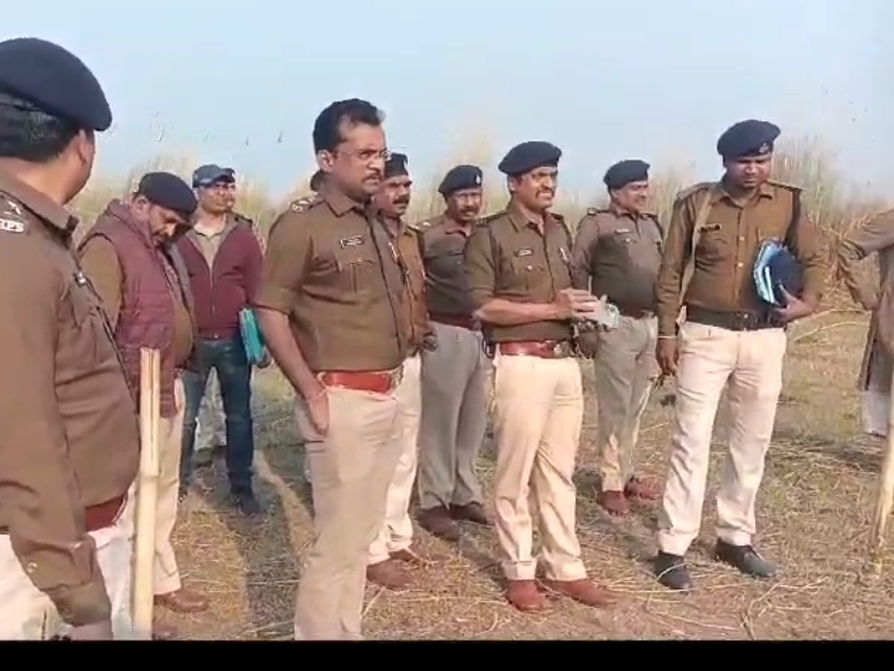 SP Jitendra Kumar reached Manihari Bichli Diara | एसपी जितेंद्र कुमार ...