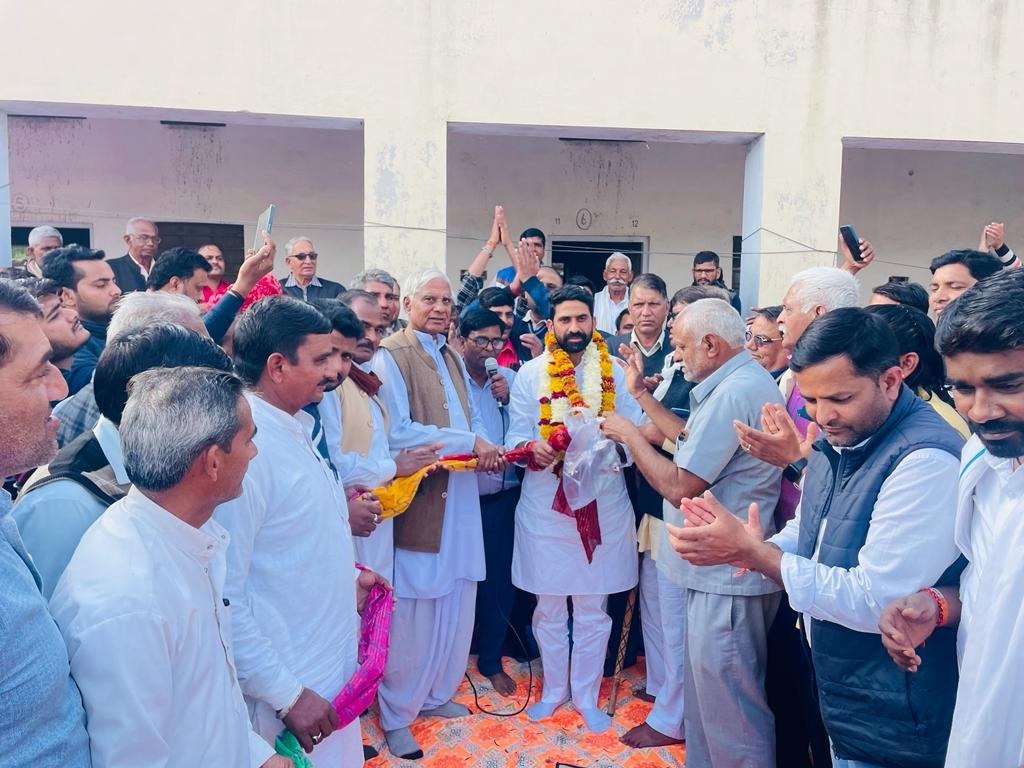 Mali Saini community welcomed the MLA in Shahpura | शाहपुरा में माली ...