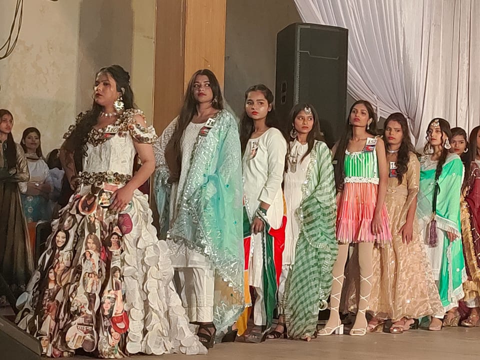 Dr. Seema Modi attended, dress made of peacock feathers and disposable ...