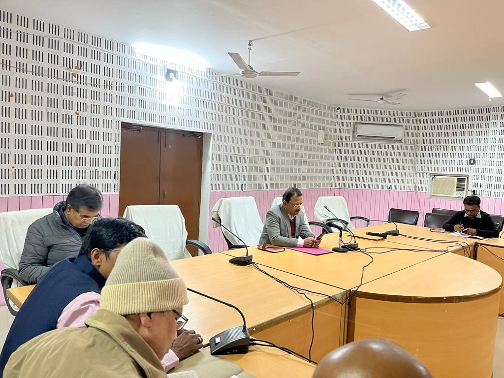 District Magistrate reviewed Basic Education-District Task Force ...