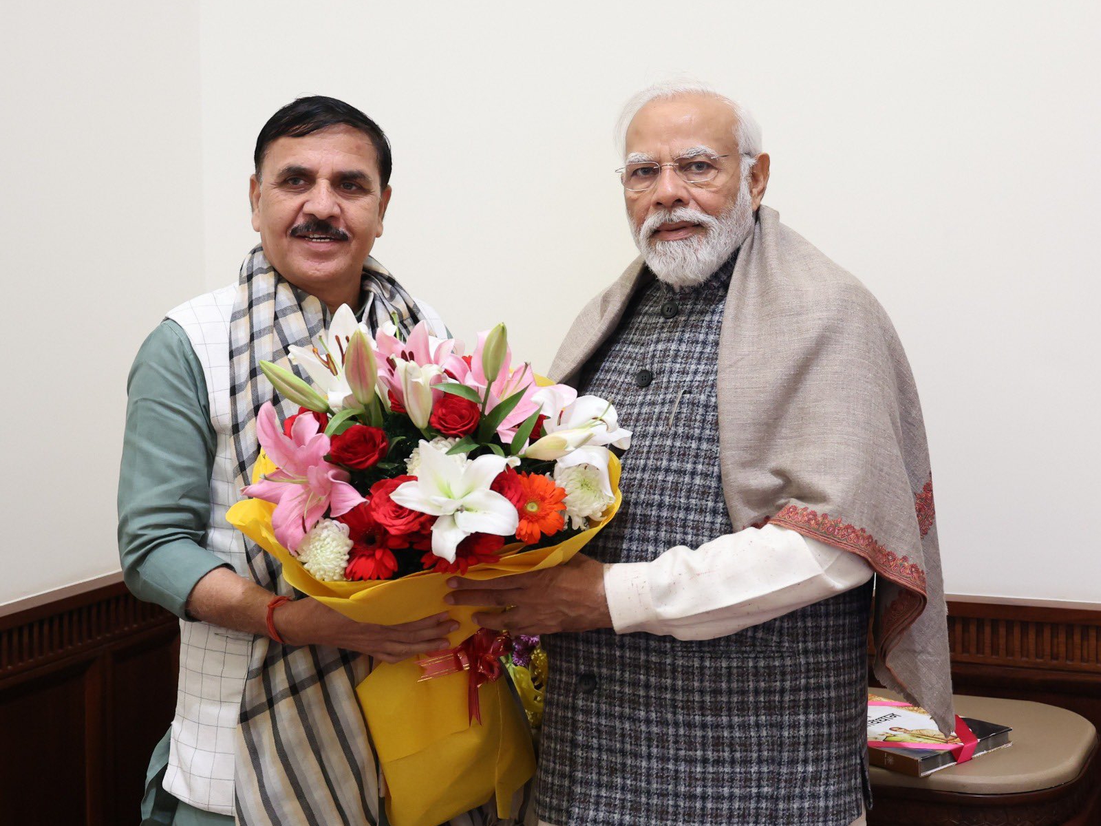 MP Vinod Sonkar paid courtesy call on PM | सांसद विनोद सोनकर ने पीएम से ...