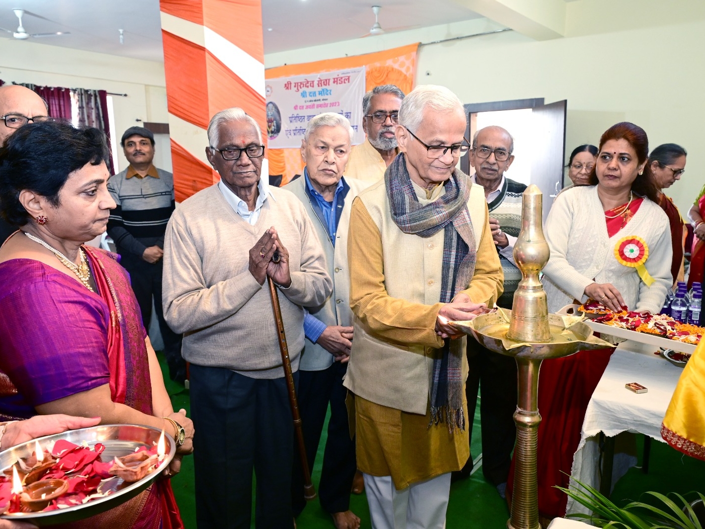 Honor ceremony at Dutt Mandir Arera Colony Bhopal | दत्त मंदिर अरेरा ...