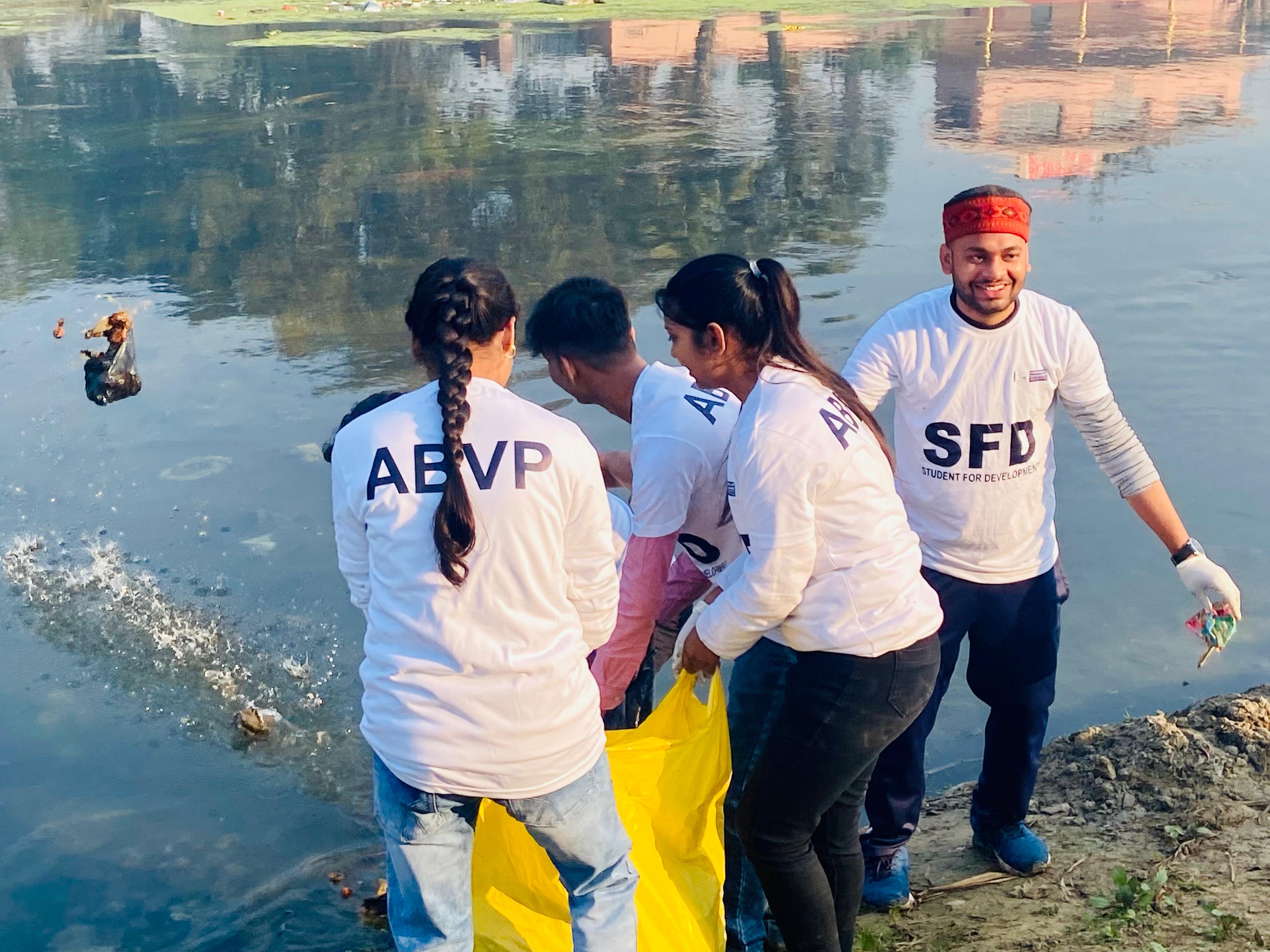 ABVP-SFD cleaned Tamsa beach in Mau