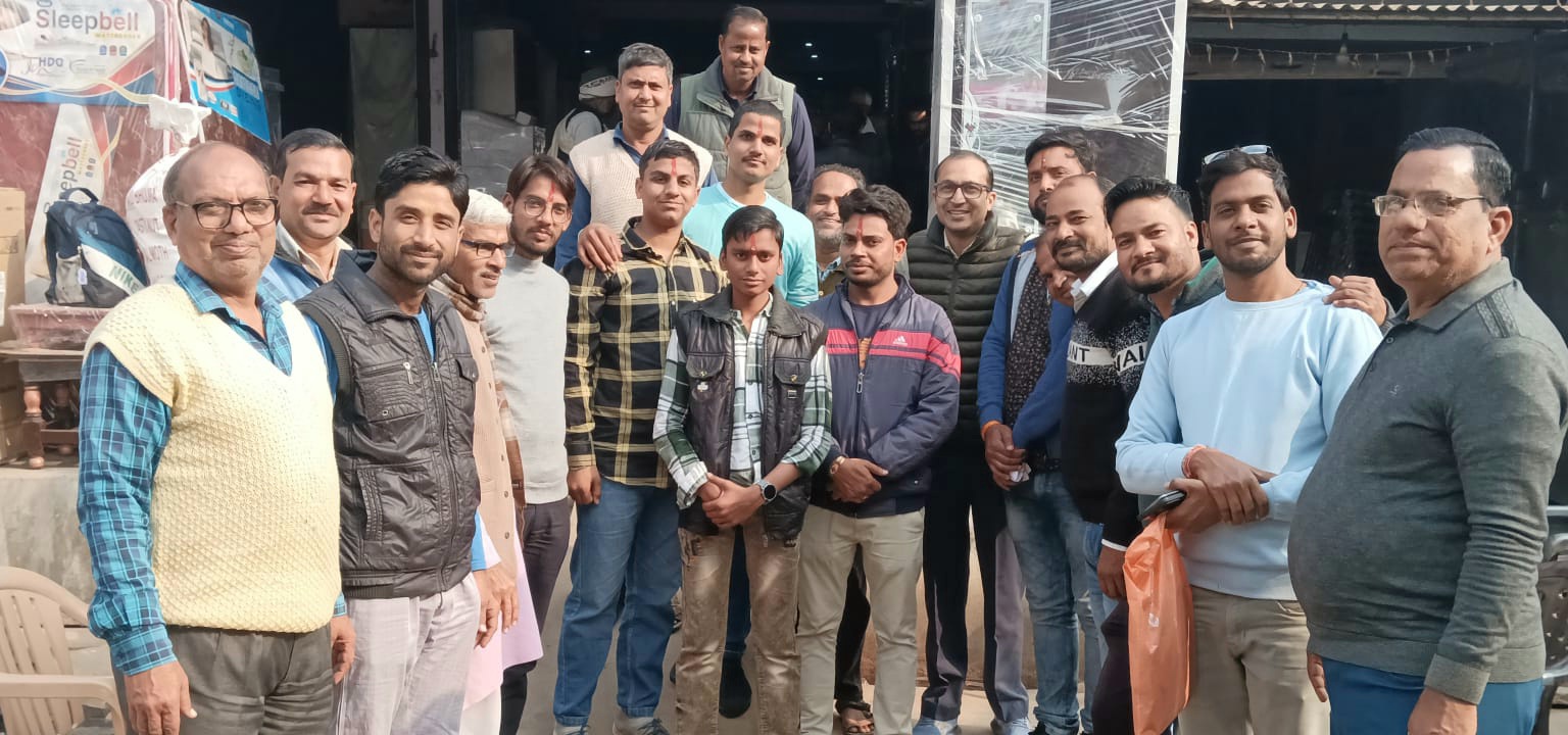 Workers leave for primary union education class | कार्यकर्ता प्राथमिक ...