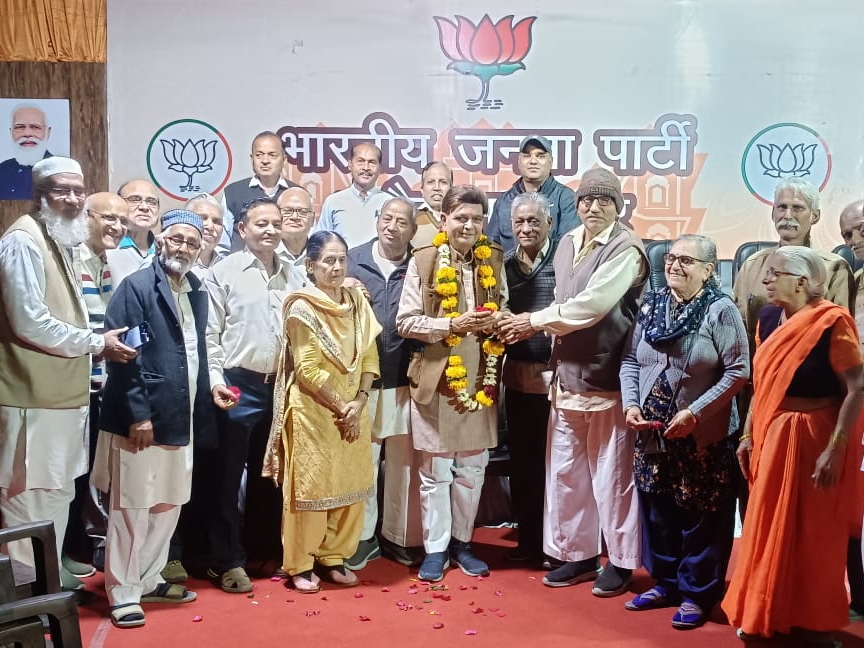 Girish Sharma Aditya, the organizer of the festival, got the honor of ...