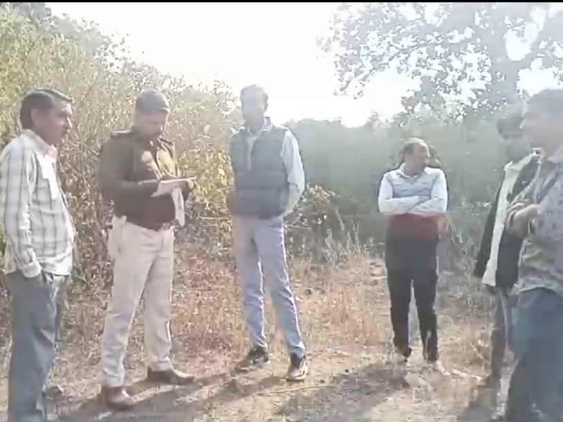 Dead body of a young man found in the forest near Dahod Dam