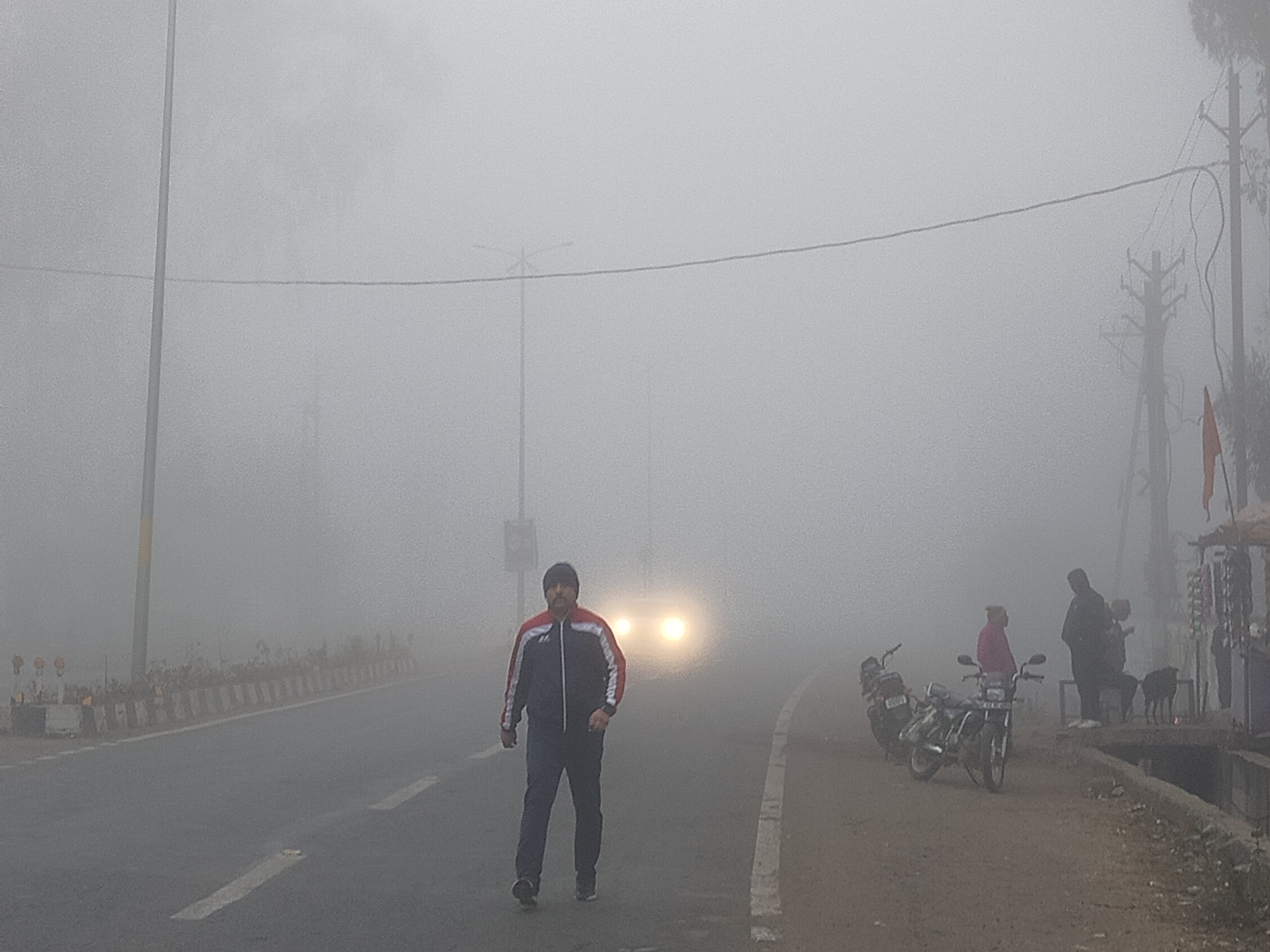 New year begins with dense fog and cold | नए साल की शुरुआत घने कोहरे और ...