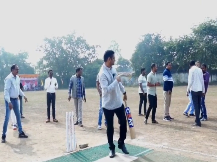 Under 19 Deuce Ball Cricket Competition begins in Sariya Raigarh ...
