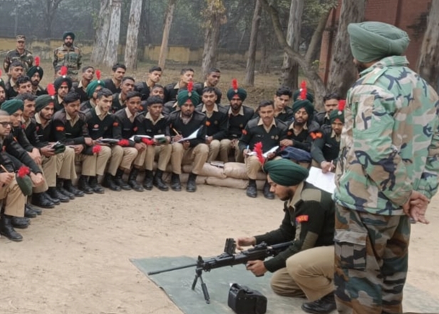 NCC Group Commander visits Army Attachment Camp | आर्मी अटैचमेंट कैंप ...