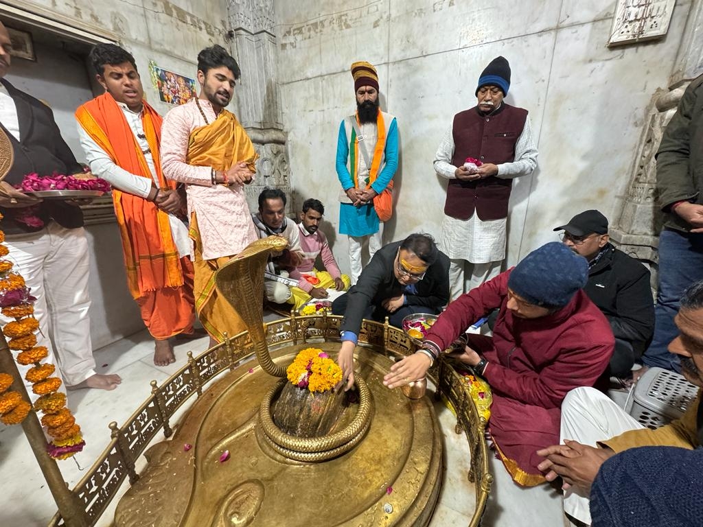 Worshiped in Anadi Kalpeshwar Temple, took stock of Tehsil and District ...