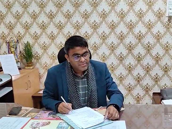 Rajsamand Collector Dr. Bhanwar Lal took charge | राजसमंद कलक्टर डॉ ...