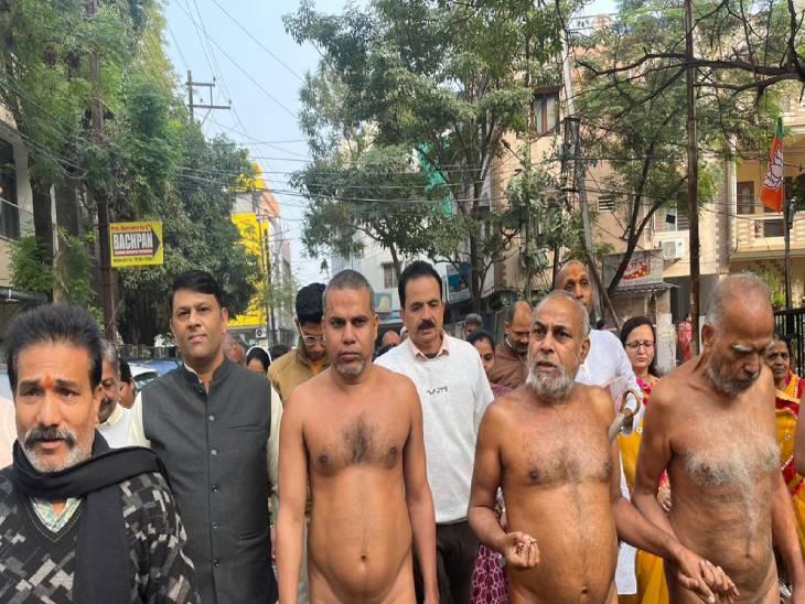 Sermon at Digambar Jain Temple Tilak Nagar, Indore | इंदौर के दिगंबर ...