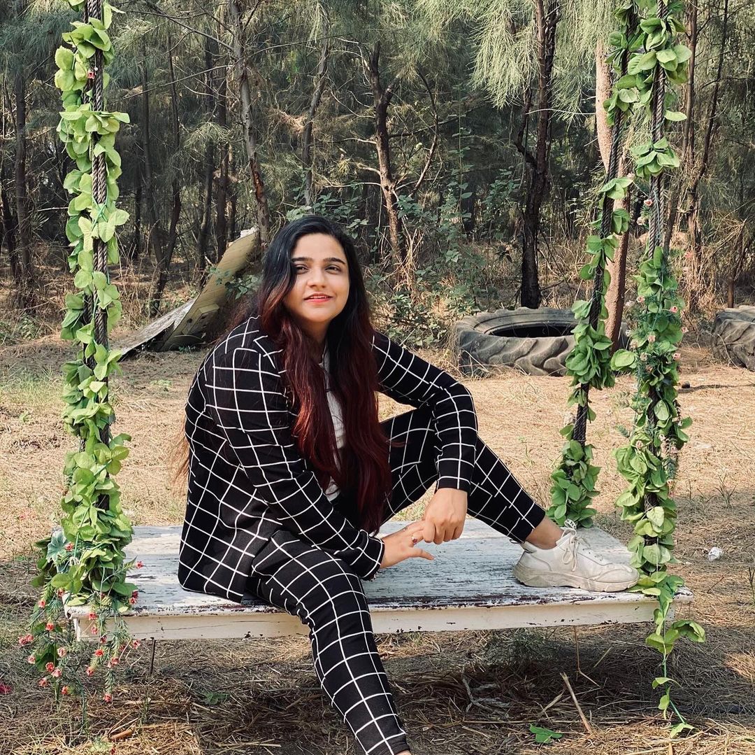 Singer Swati Sharma Interview; Priyanka Chopra | Deepika Padukone ...