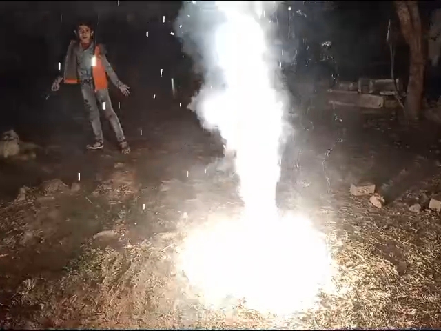 Akshat Kalash Yatra taken out in Shajapur | शाजापुर में निकाली गई अक्षत ...