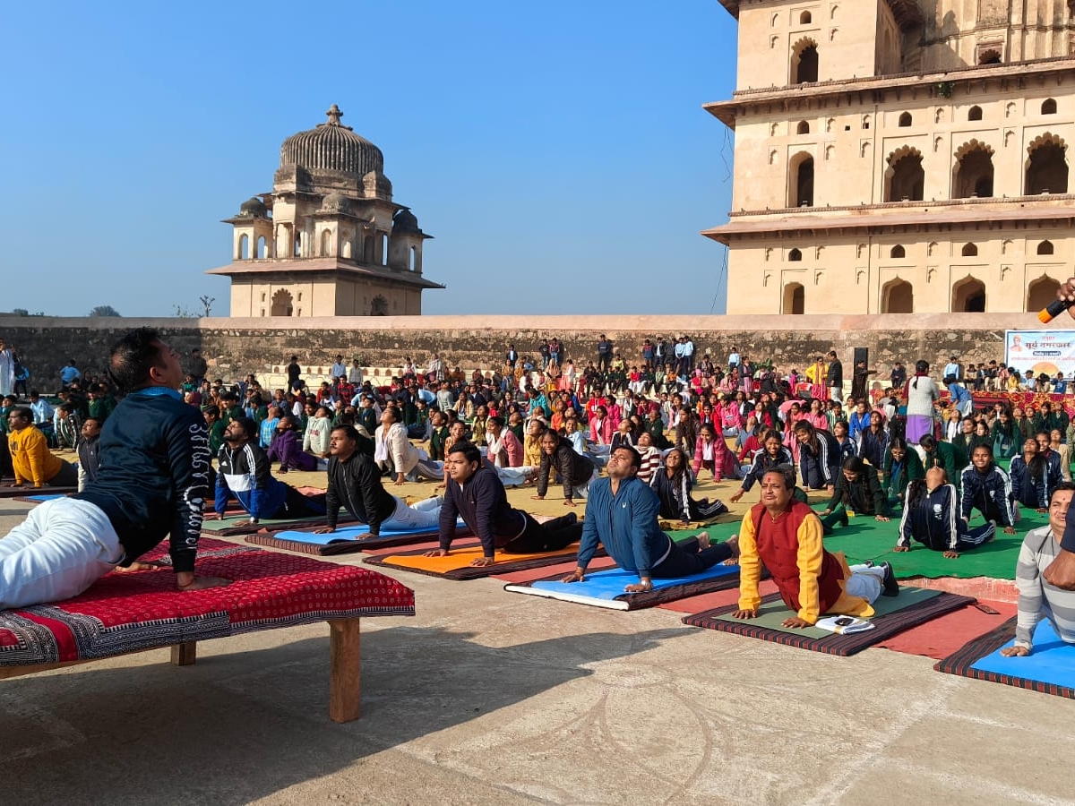 Swami Vivekananda's birth anniversary in Niwari | निवाड़ी में स्वामी ...