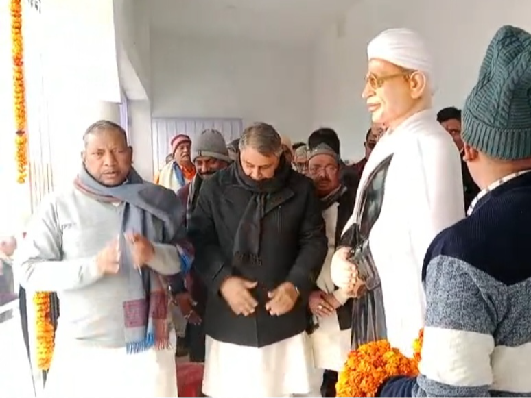 Statue of Sir Ganesh Dutt unveiled in Harnaut | हरनौत में सर गणेश दत्त ...