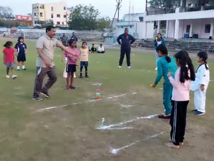Organization of indigenous games on Makar Sankranti | मकर संक्रांति पर ...