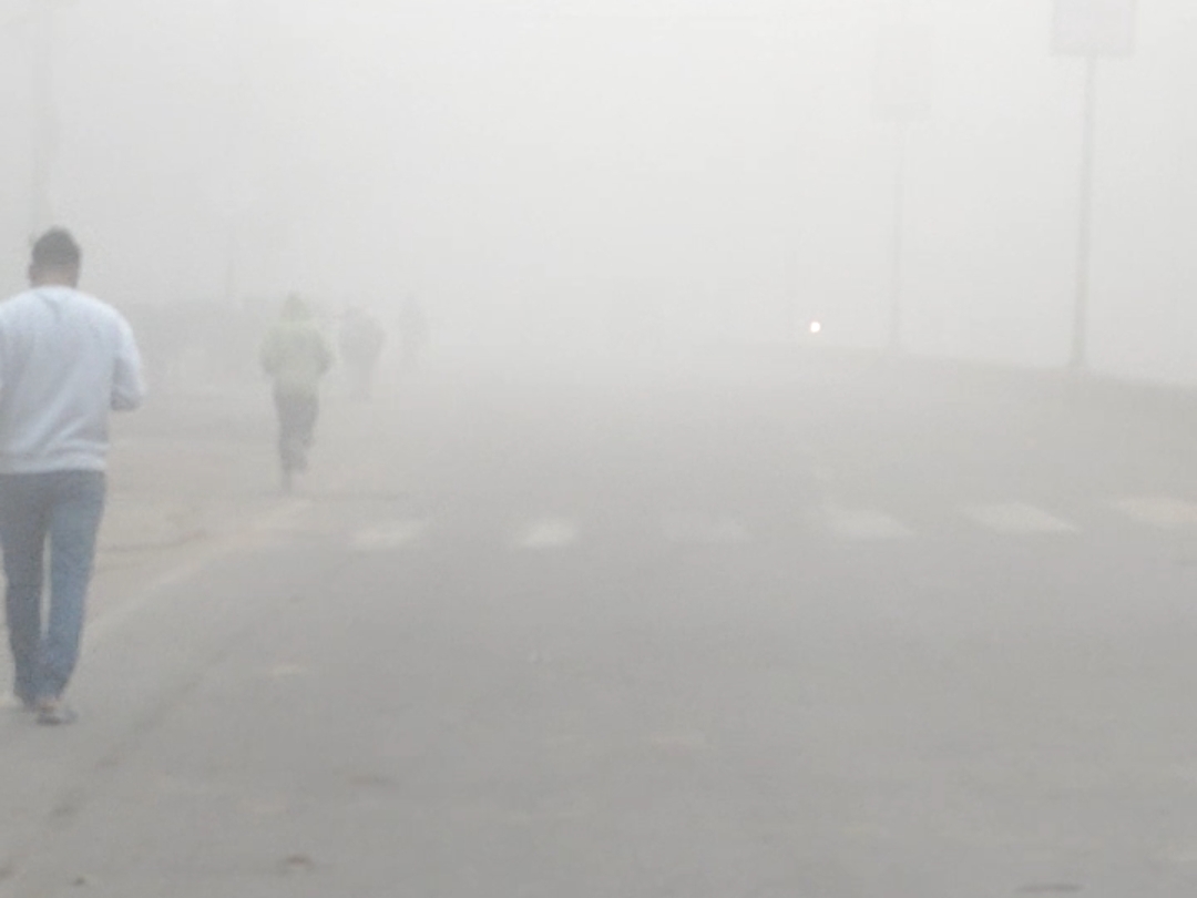 Cloudy weather as the wind direction changes | हवा का रुख बदलते ही बादल ...