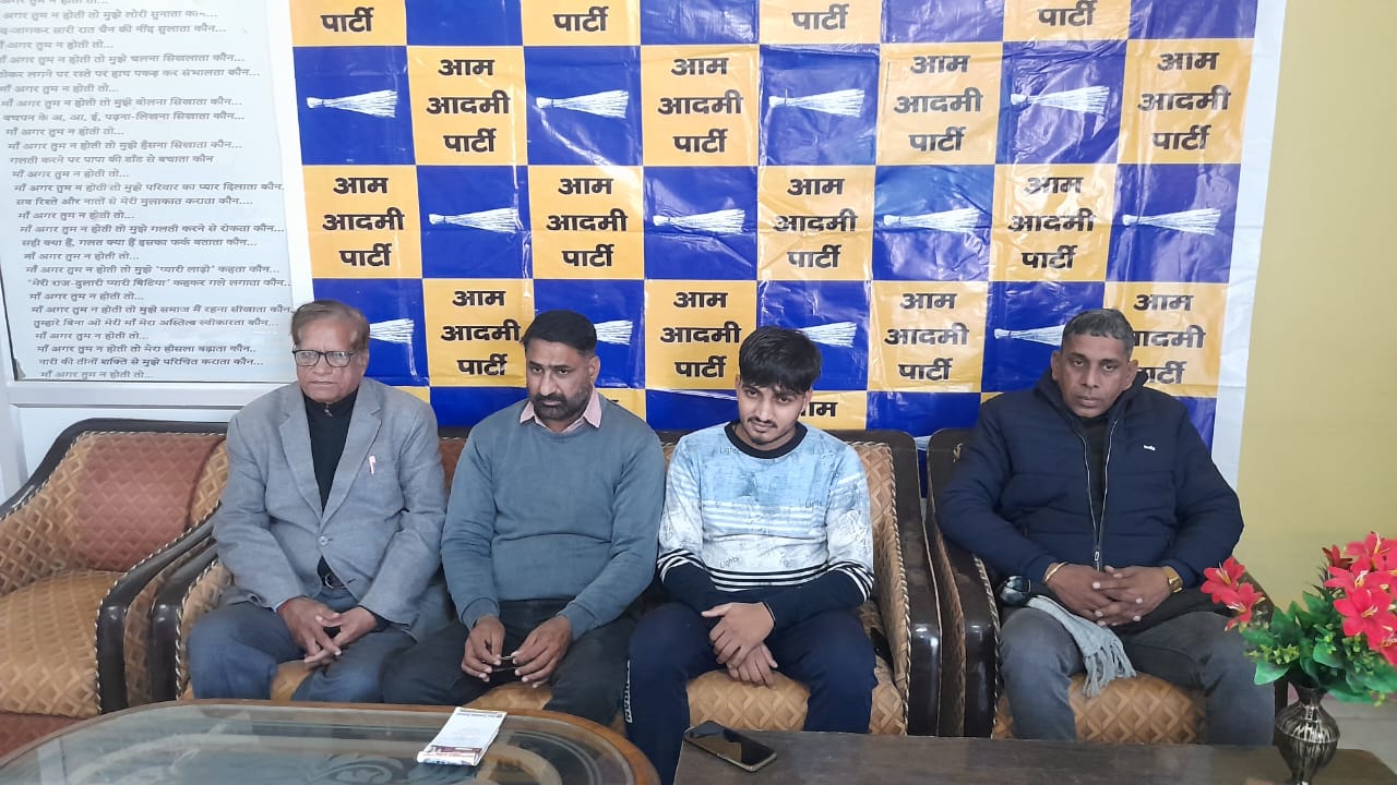 BJP opened 93 Jan Aushadhi Centers, out of which 50 have been closed ...