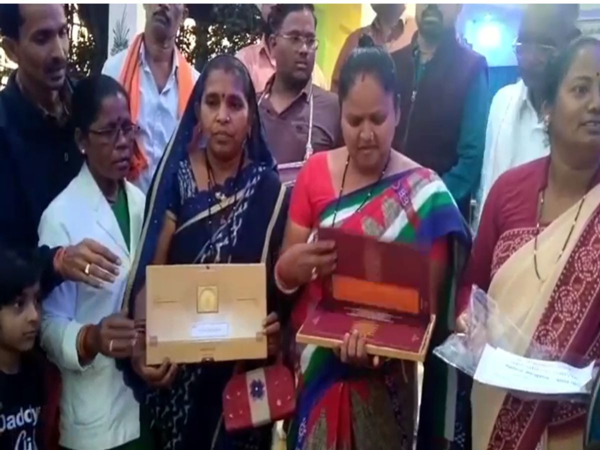 Ayodhya Ramlala Pran Pratishtha Invitation; Who Is Uttam Rao Mathankar ...