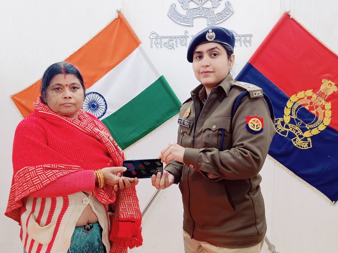 Surveillance cell recovered 121 mobile phones | सर्विलांस सेल ने बरामद ...