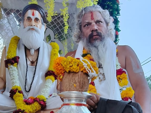 Consecration of Saint Shri's idol in Moni Baba Ashram | मोनी बाबा आश्रम ...