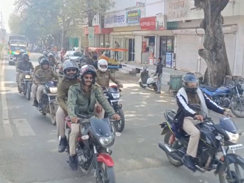 Neemuch - Police Department conducted awareness vehicle rally under ...