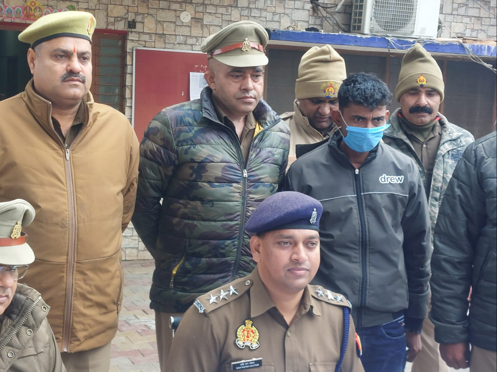 Mini factory making illegal weapons exposed in Baghpat | बागपत में अवैध ...