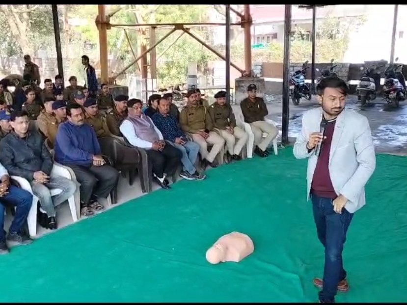 CPR training program for police personnel was organized by Rotary Club ...