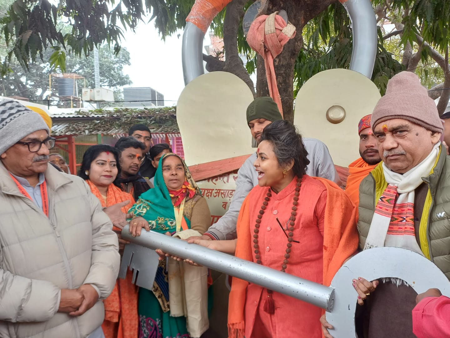 World's largest lock reaches Ayodhya