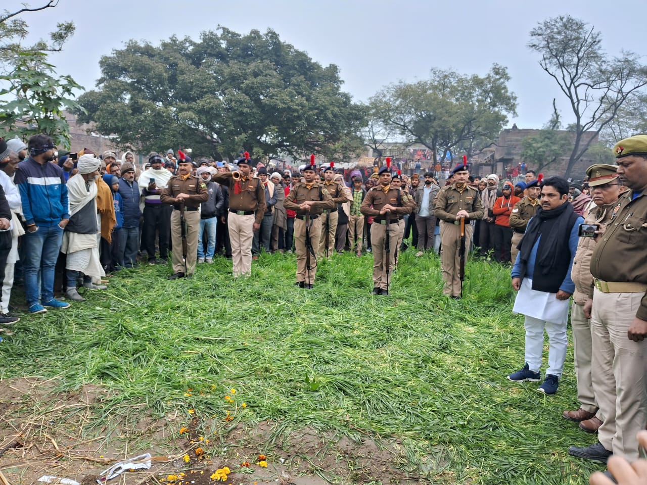 ITBP jawan cremated with military honors | आईटीबीपी जवान का सैनिक ...